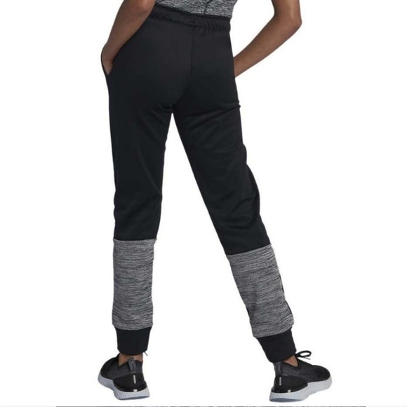 Nike | Bottoms | Nike Girls Therma Training Sweats | Poshmark